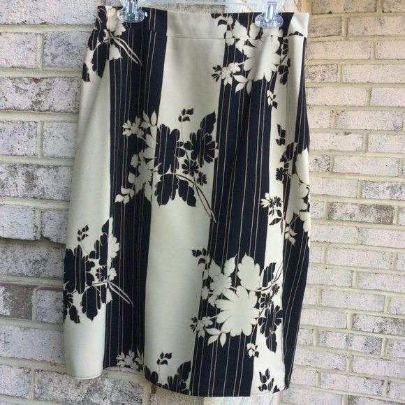 Harve Benard | Skirts | Harve Benard Floral Talla Midi Skirt | Poshmark